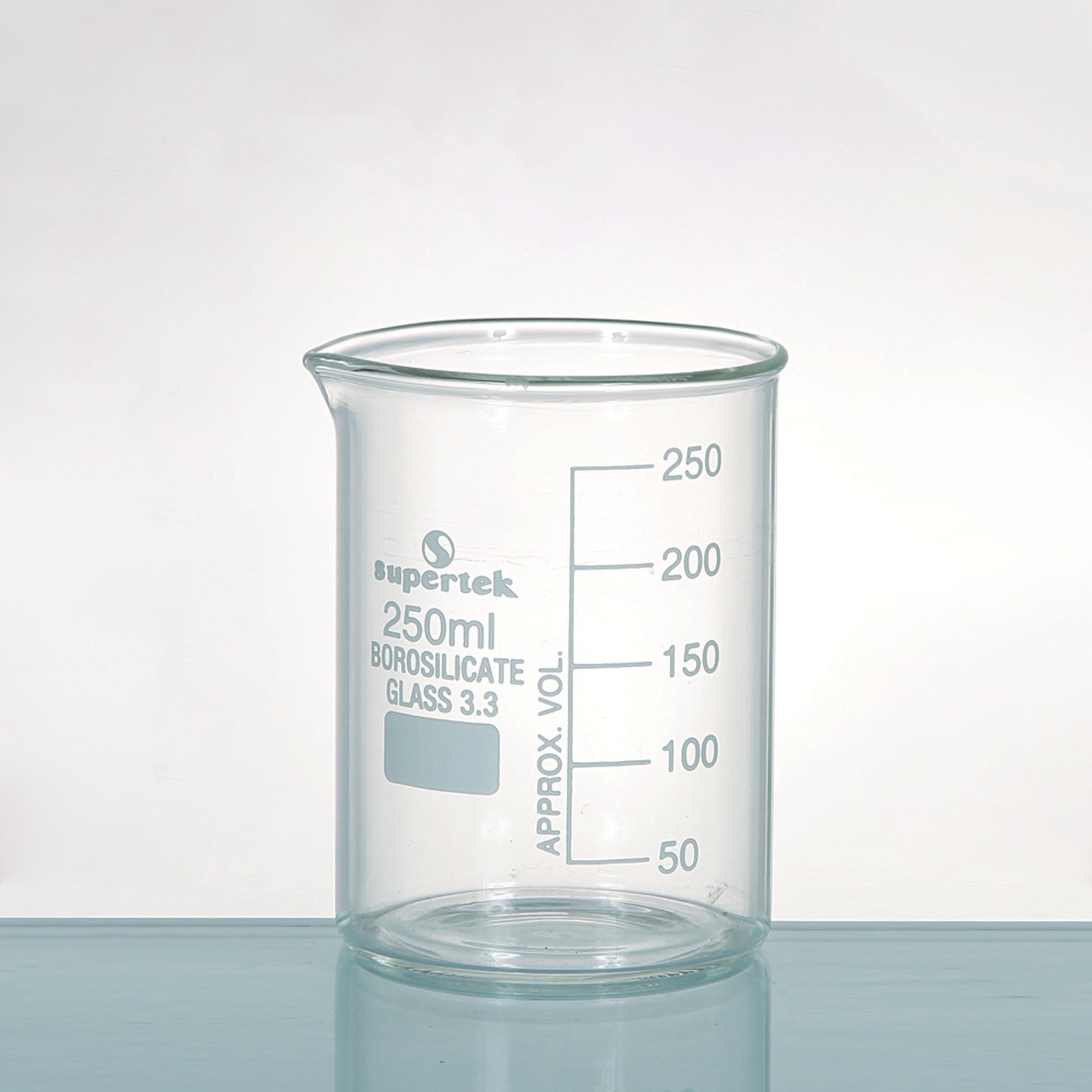 Beaker, Tall Form with Grad. & Spout, Cap. 2000 ml, Pk/4